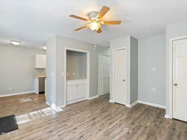 4304 Spirea Drive # B