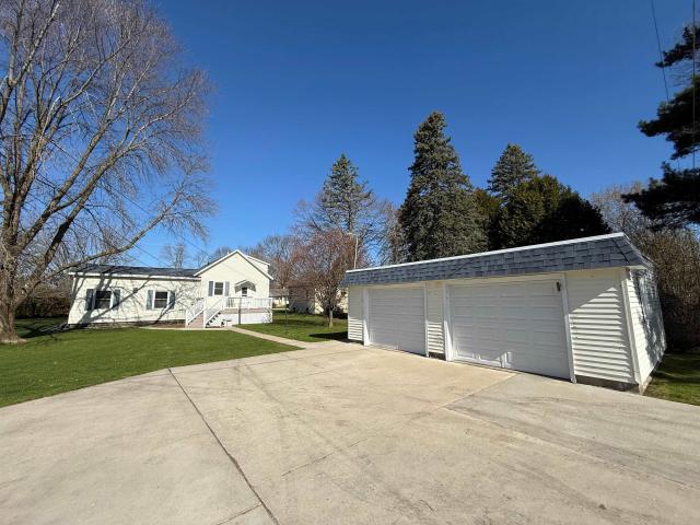 4304 8TH Street