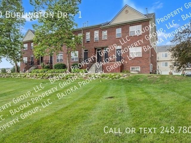 43050 Burlington Dr, 3 beds, 2 full and 1 half baths