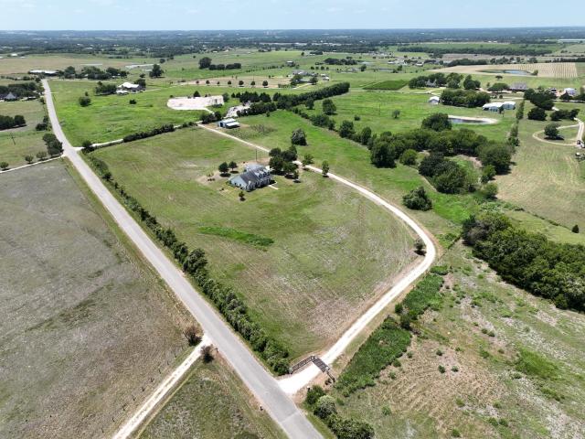 4305 Boggy Creek Road