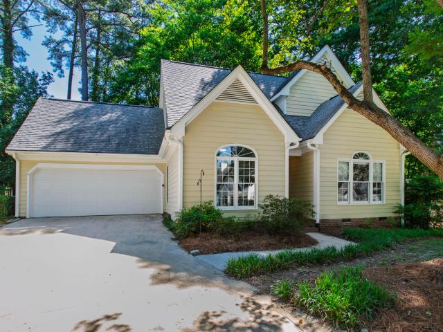 4305 Dinwiddie Court