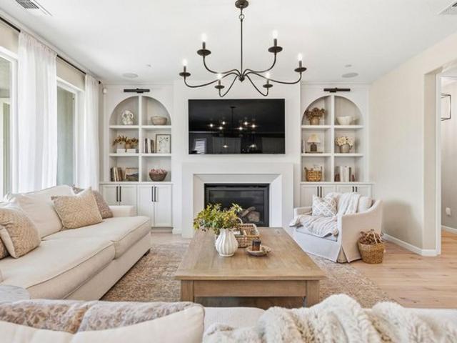 4305 Hydra Cir, Roseville, CA 95747