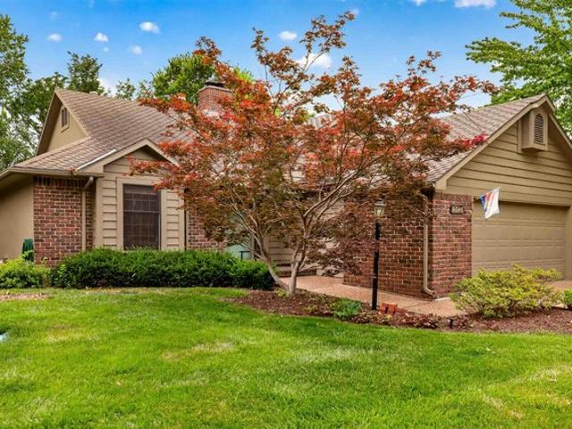 4305 Quail Pointe Rd, Lawrence, KS 66047