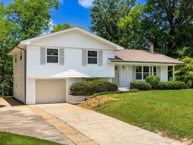 4305 Thunderbird Drive