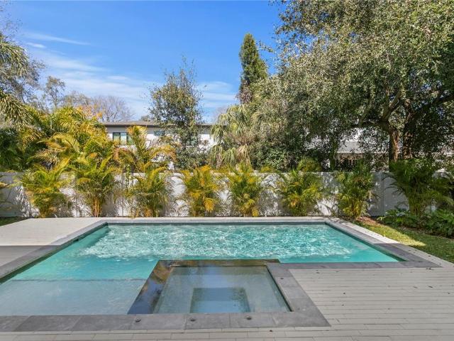 4305 W Zelar St, Tampa, FL 33629 | MLS #T3535 | Compass