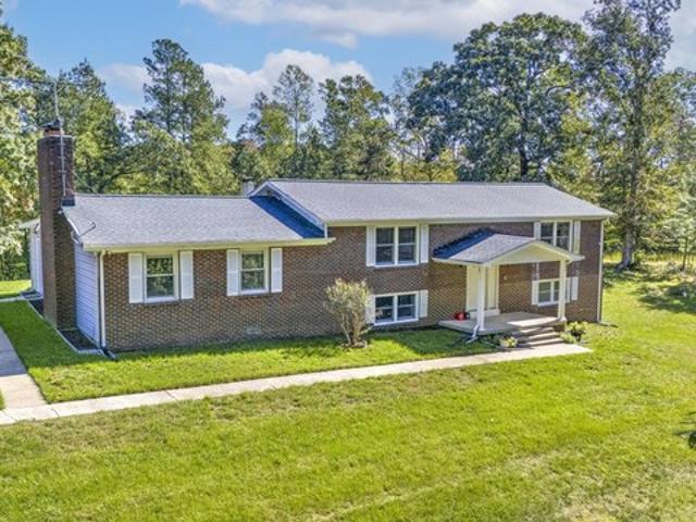 43063 Hugh Dr, Hollywood, MD 20636