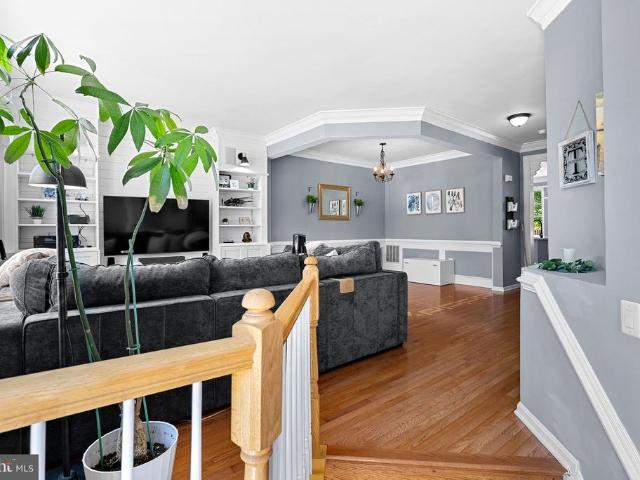 43075 Shadow Terrace