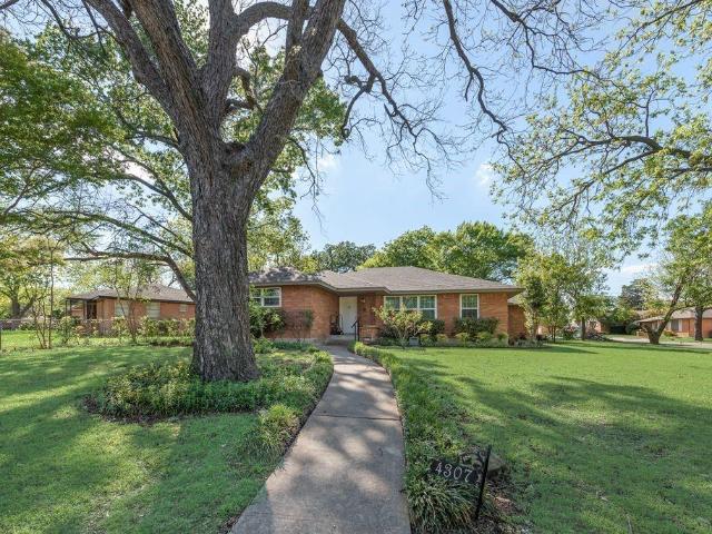 4307 Oak Trail