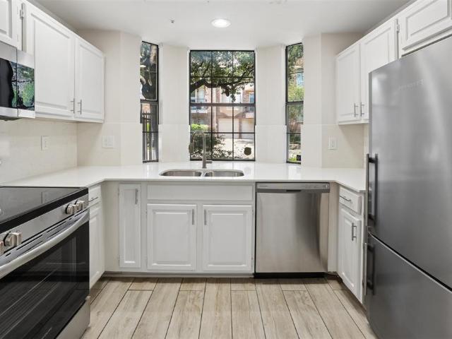 4307 Gilbert Avenue # 302