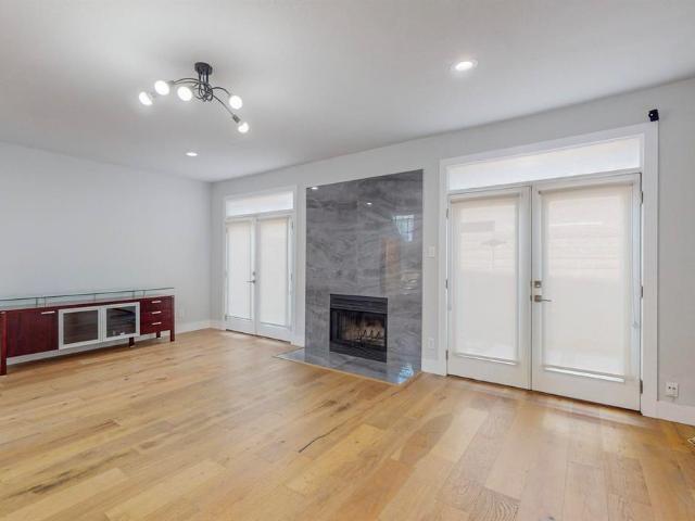 4307 Gilbert Avenue # 306