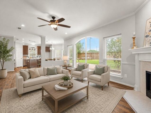 4307 Reynor Creek Ct, Sugar Land, TX 77479