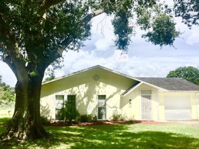 4308 Lamancha Cir, Sebring, FL 33872