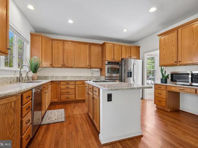 43097 Binkley Circle