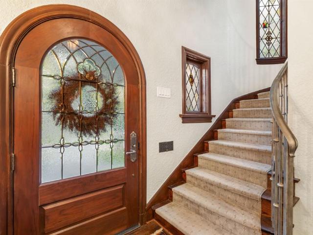4309 Beverly Drive