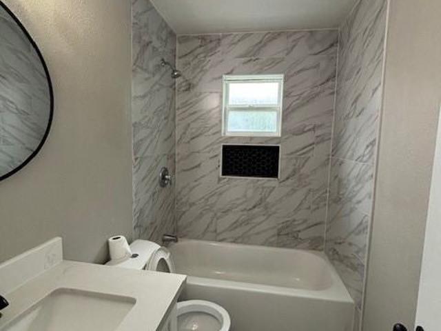 4309 Pease Street 2 Bedroom Apartment for Rent at 4309 Pease St, Houston, TX 77023 Greater Eastwood