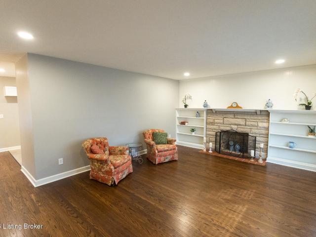 4309 Southridge Dr