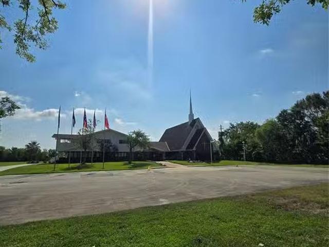 4309 Young St, Pasadena, TX 77504