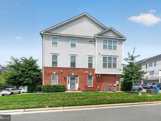 43002 Rosemount Woods Ter, Ashburn, VA 20148