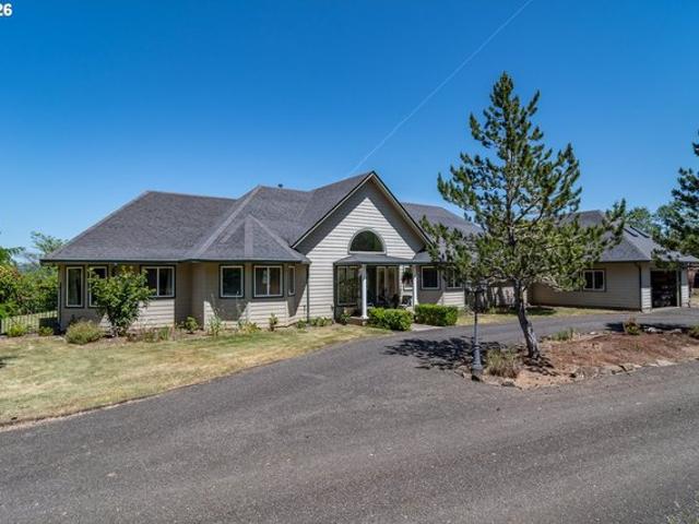 4300 Oak Hill Rd, Roseburg, OR 97471