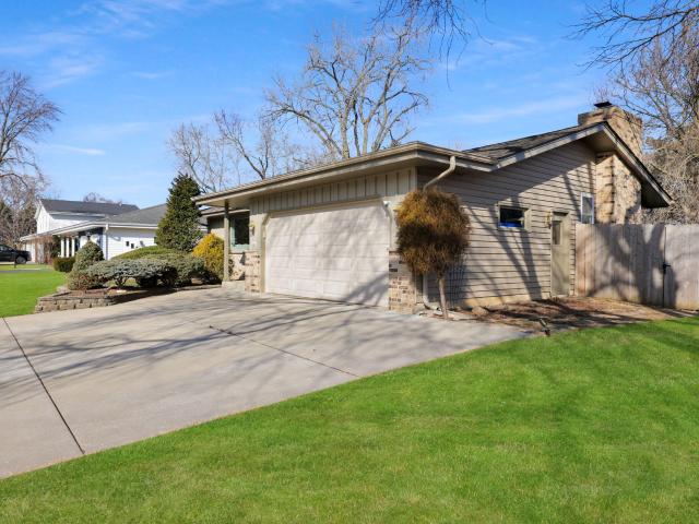 4300 Chekanoff Dr