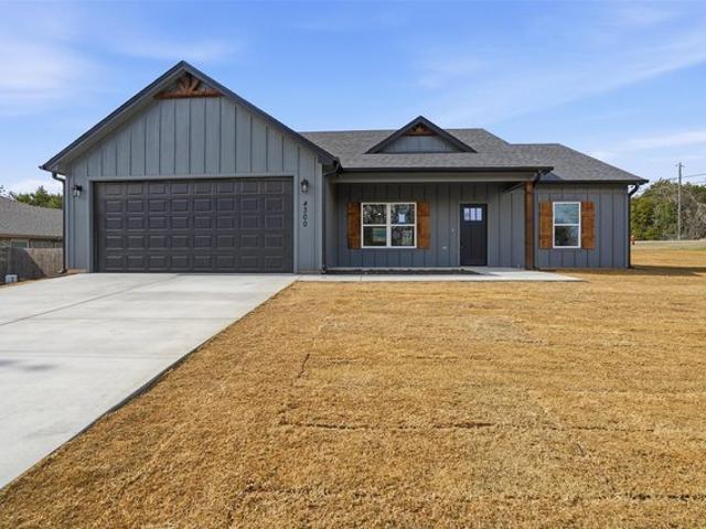 4300 Lucero Dr, Granbury, TX 76048