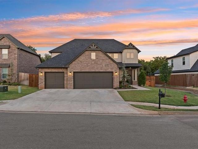 4300 Luke Ln, Edmond, OK 73034