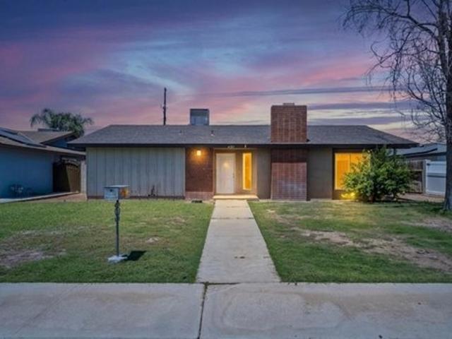 4300 Starling Dr, Bakersfield, CA 93309