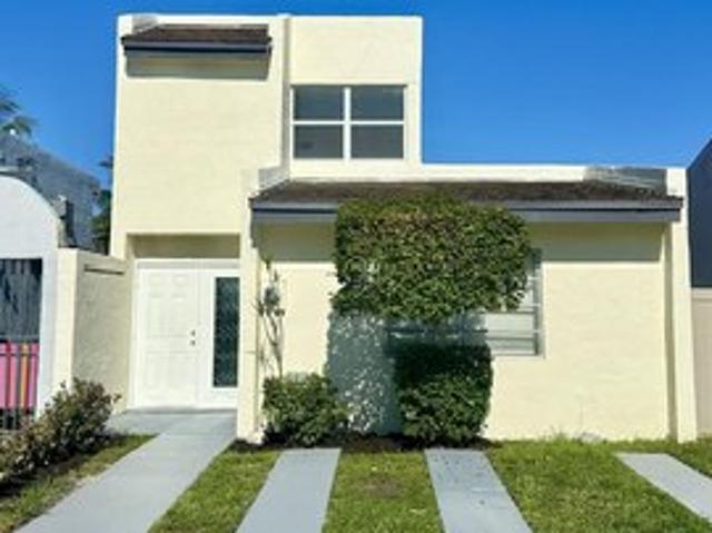 4300 W 10th Ct, Hialeah, FL 33012