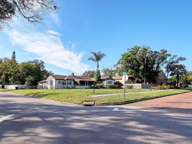 4300 3rd Ave S, Saint Petersburg, FL 33711