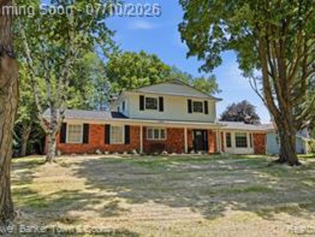 4301 Macqueen Drive