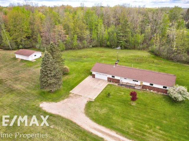 4301 Curtis Rd, Birch Run, MI 48415