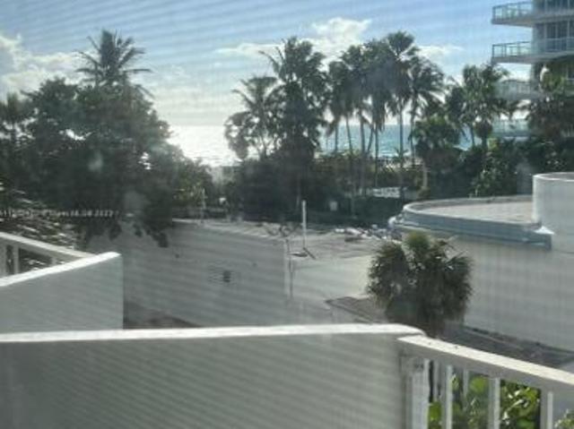 4301 Collins Ave #304, Miami Beach, FL 33140
