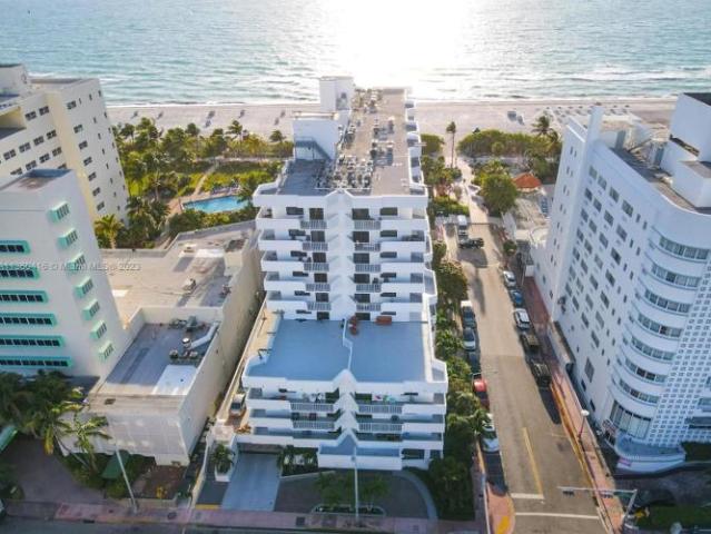 4301 Collins Ave #404, Miami Beach, FL 33140
