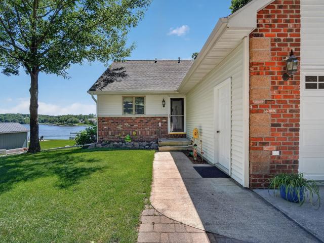 4301 Hickory Point