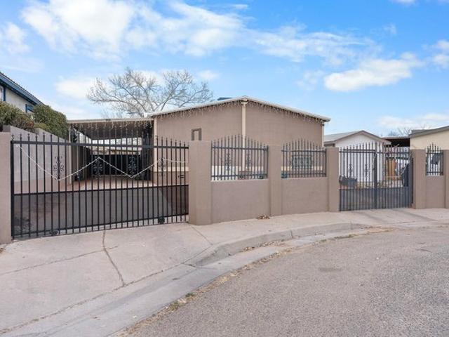 4301 Rudy Rd SW, Albuquerque, NM 87121