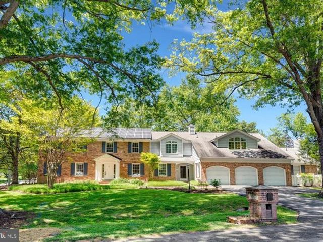 4301 Sunflower Dr, Rockville, MD 20853