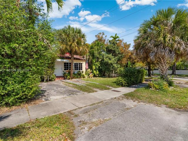 4301 SW 1st St, Miami, FL 33134 | Compass