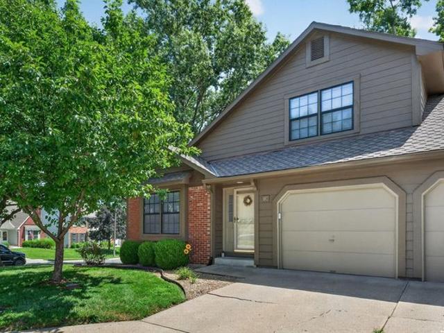 4301 Wimbledon Ter Apt 1C, Lawrence, KS 66047