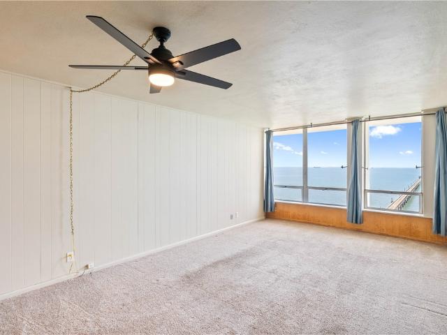 4302 Ocean Drive 32