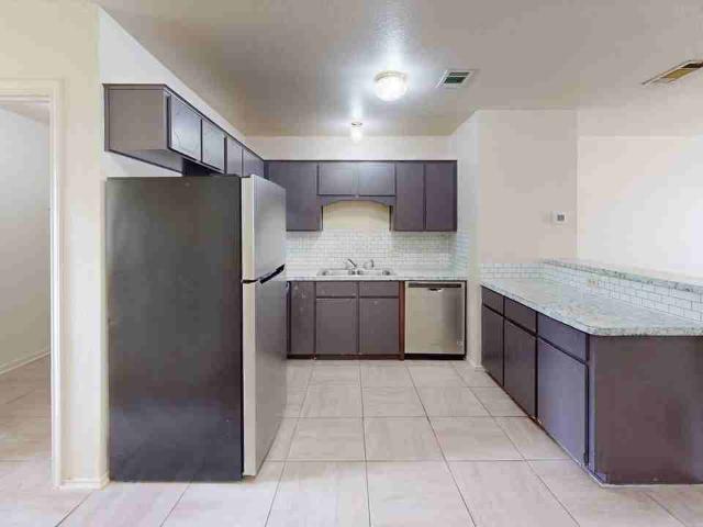 4302 Jeff Scott Drive 2 Bedroom Apartment for Rent at 4302 Jeff Scott Dr, Killeen, TX 76549