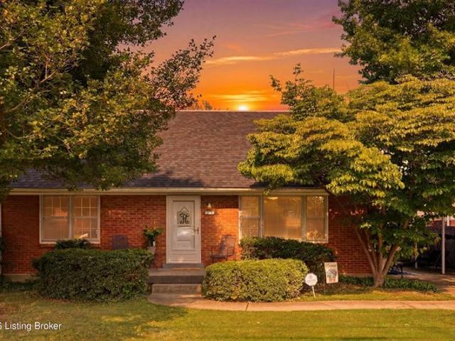 4302 Leaf Dr, Louisville, KY 40216