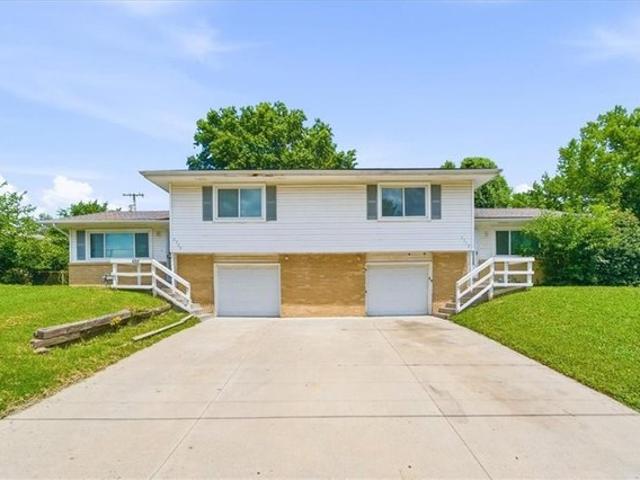 4302 4 NW 56 St, Kansas City, MO 64151