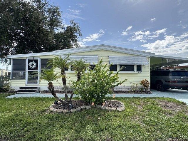 4303 Kings Dr, Ellenton, FL 34222
