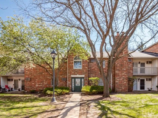 4303 W Shamrock Ln Apt 1C, Mchenry, IL 60050