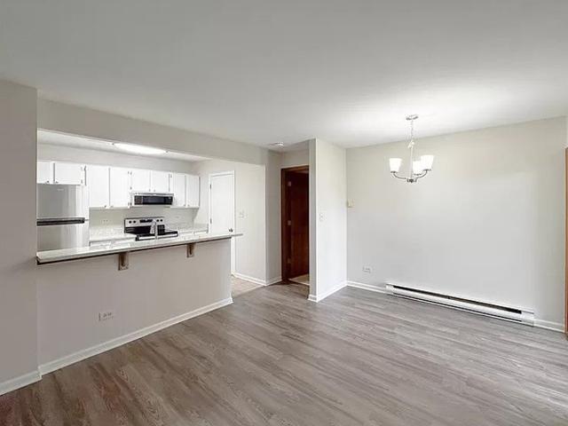 4303 W Shamrock Ln Apt 1D, Mchenry, IL 60050