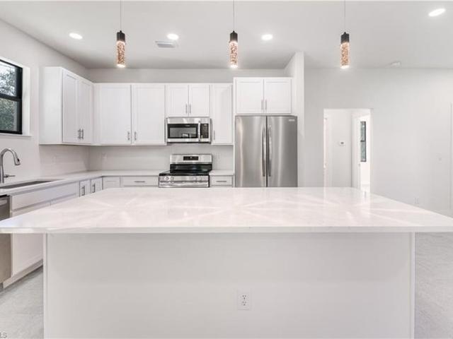 4303 18th Ave SE, Naples, FL 34117