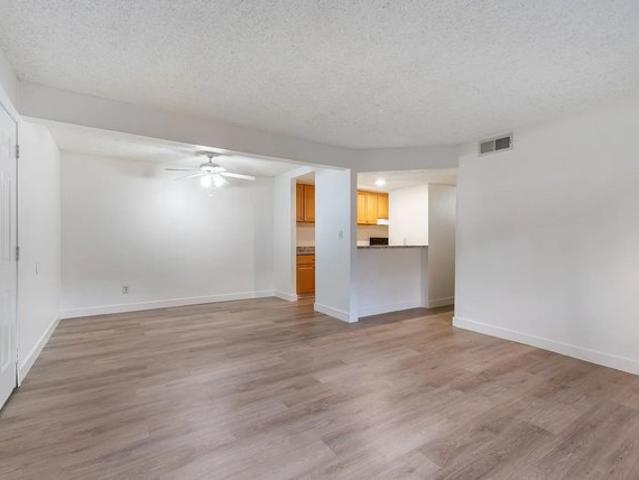 4303 4 N Manchester Ave, Stockton, CA 95207