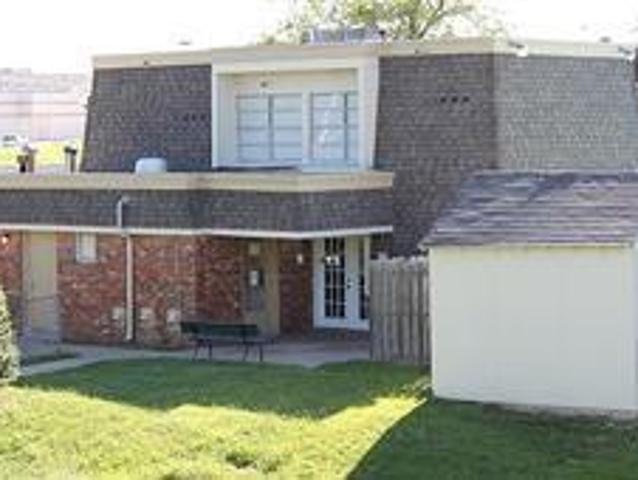 $430 / 2br 2201 North 14th E 11, Ponca City, OK 74601 Ponca City