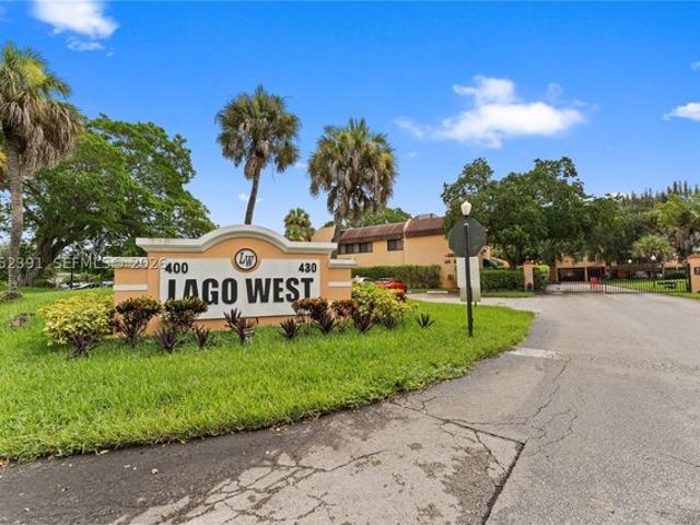 430 Commodore Dr Apt 310, Plantation, FL 33325