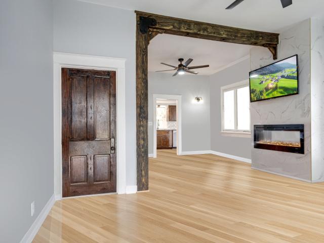 430 Center Ave, Dickson, TN 37055 | MLS #2796 | Compass